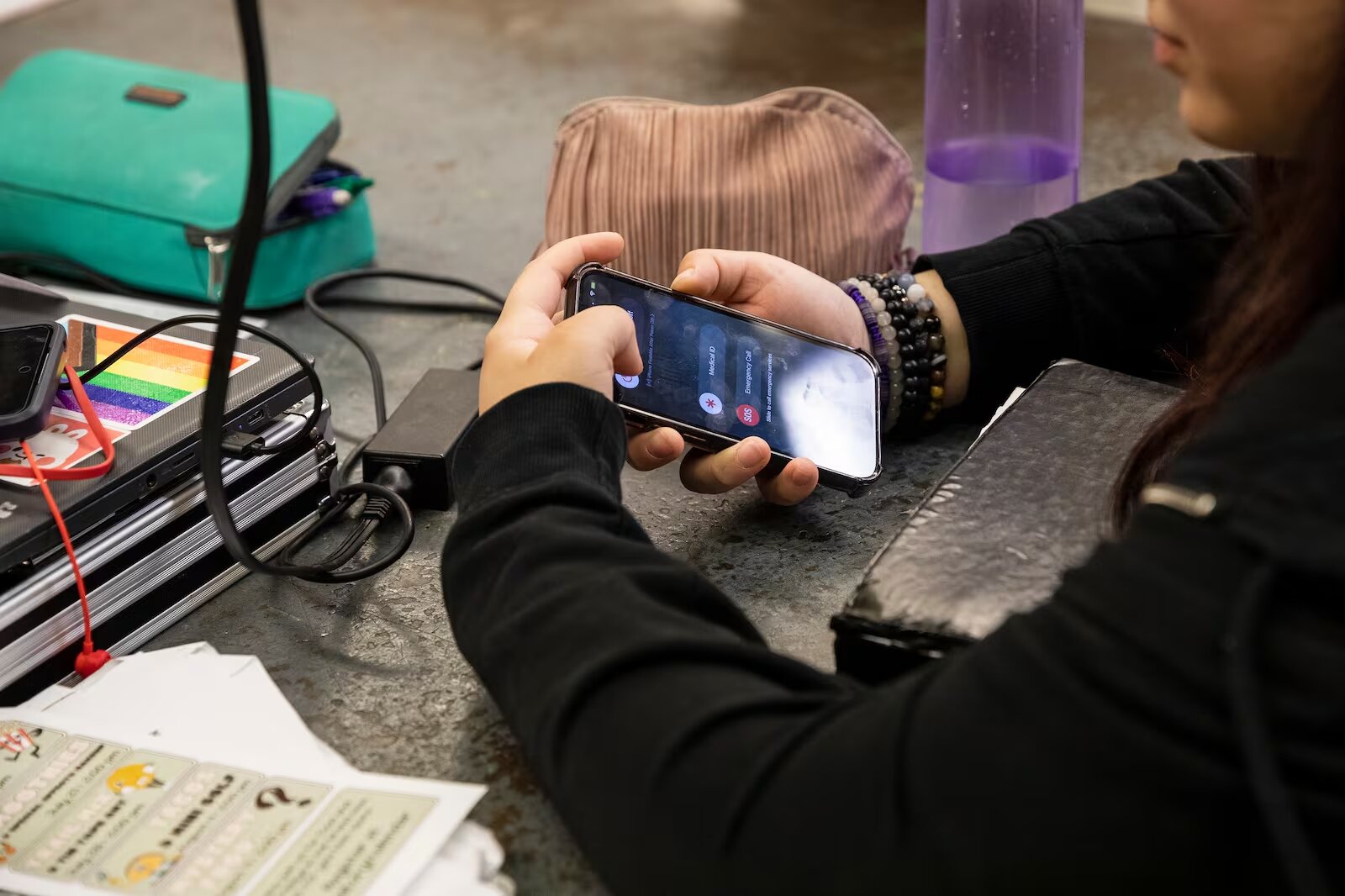 Colorado lawmakers seek limits on cell phone use in the classroom ...