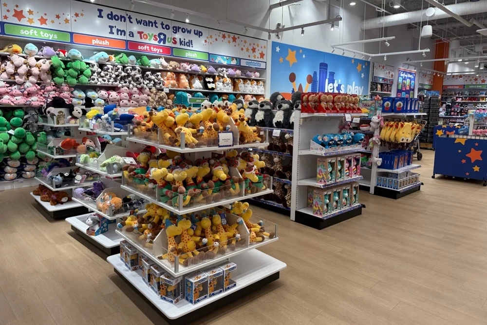 Toys 'R' Us Flagship Chicago Premium Outlets in Aurora, IL