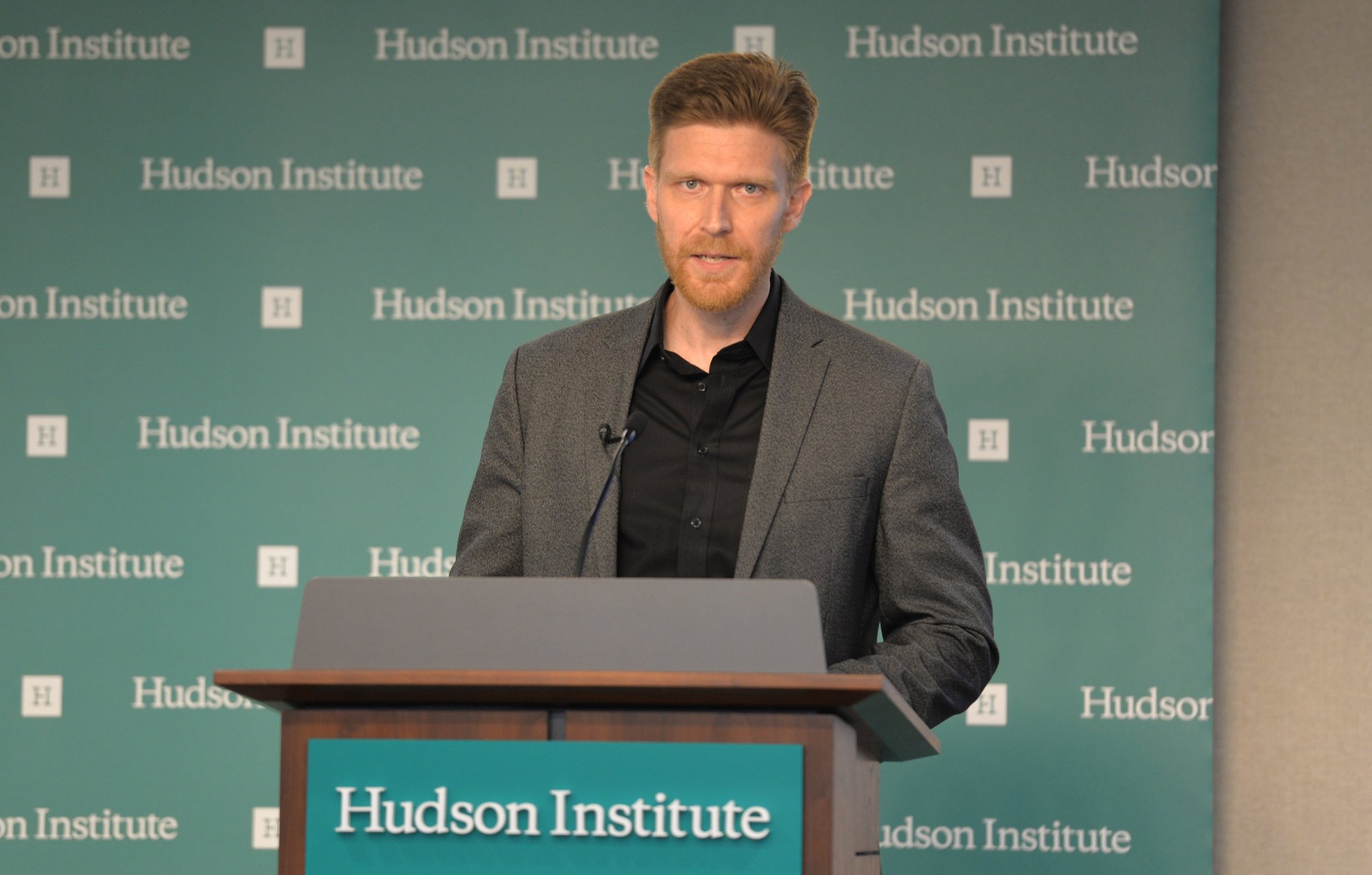 Nolan Peterson, Coffee or Die’s Ukraine Reporter, Addresses DC | Coffee or Die