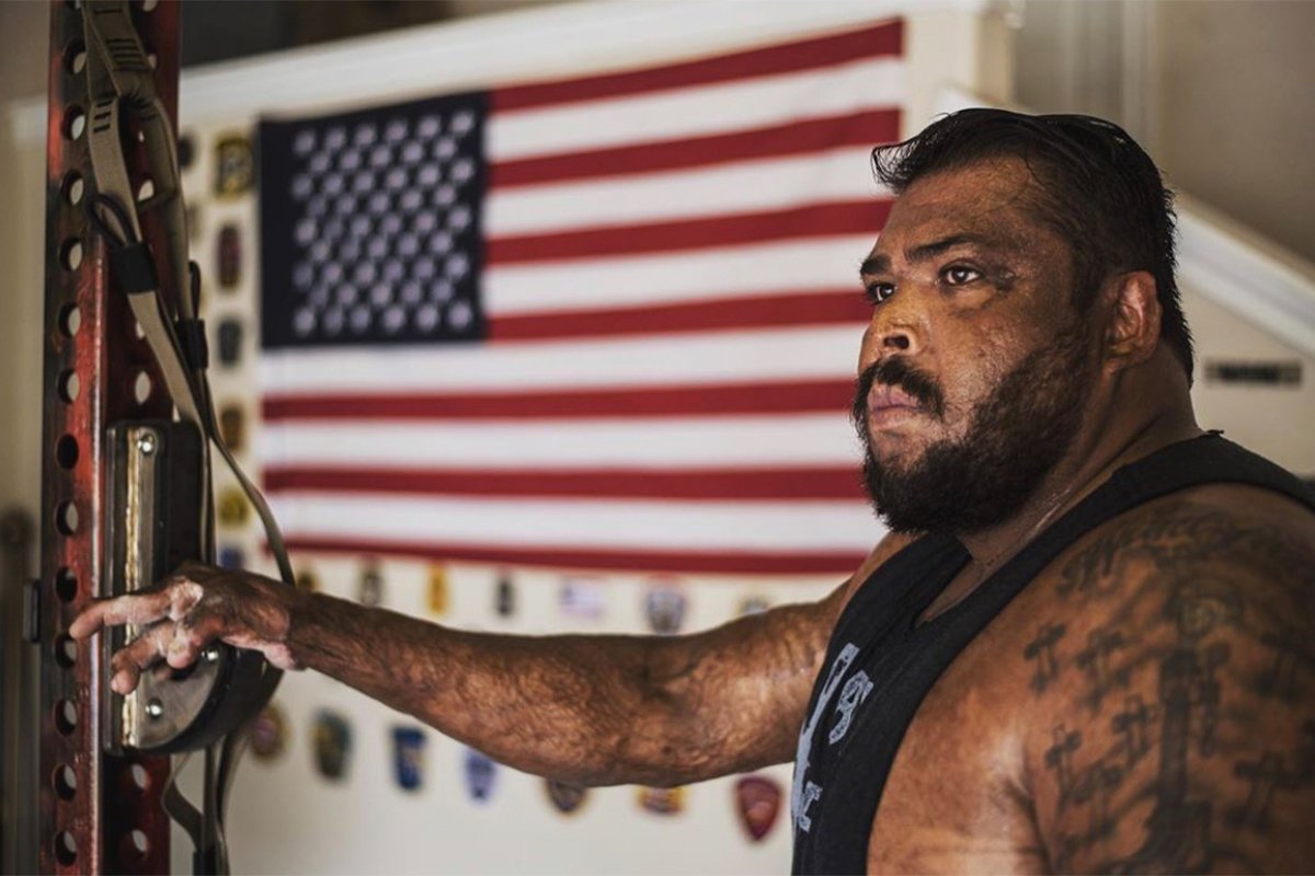 How Omar ‘Crispy’ Avila Helps Children, Soldiers in a Way Few Can ...