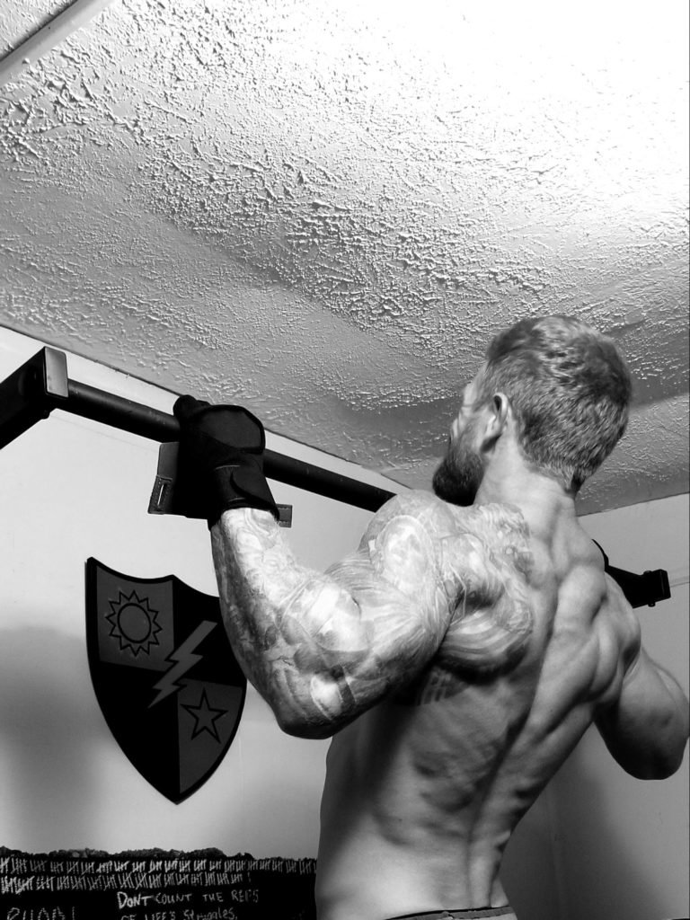 Former Army Ranger Crushes World Record for Pullups in a Day | Coffee ...