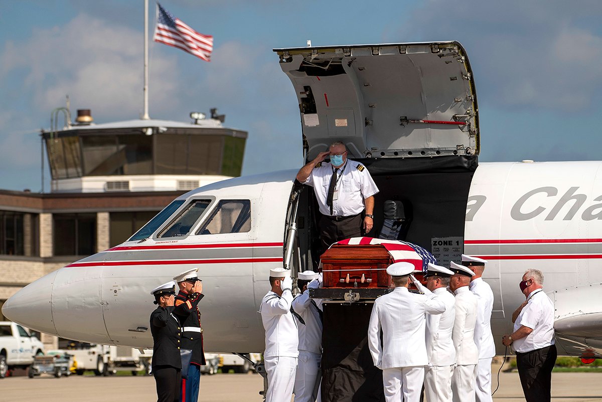 13 Service Members Killed in Kabul Bombing Posthumously Awarded Purple ...