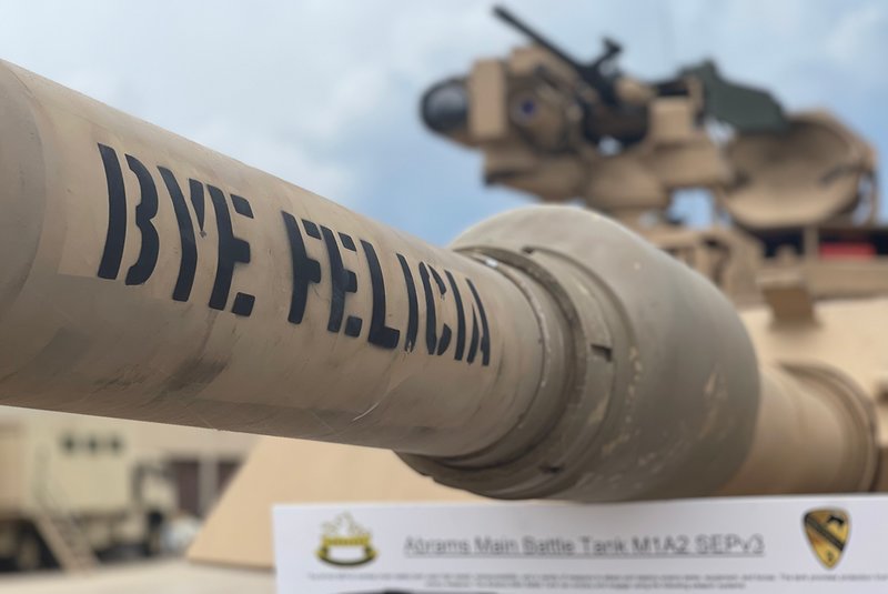 The Army Got a Peek at the ‘AbramsX’ Tank, Which Will Weigh Less and ...