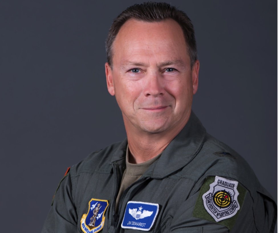 A Heroic A-10 Air Force Pilot May Receive Desert Storm’s 1st Medal of ...