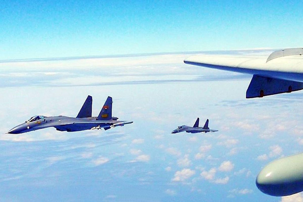25 Chinese Jets Enter Taiwanese Airspace in Rebuke to Washington ...