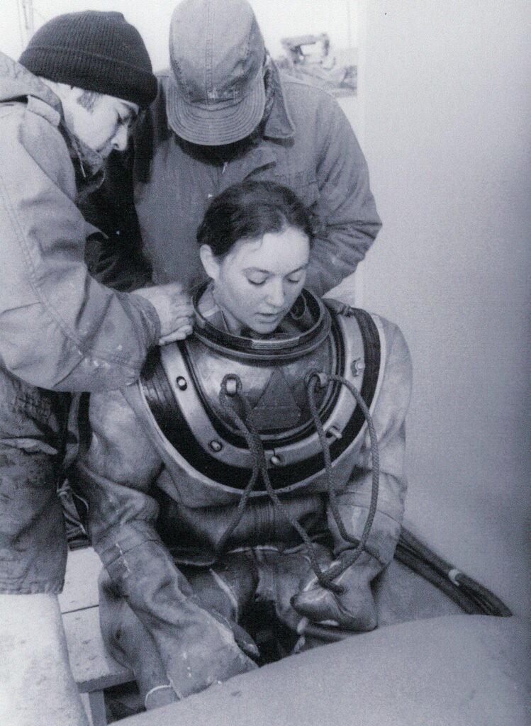 Kati Garner: The First Female Navy Diver in US Military History ...