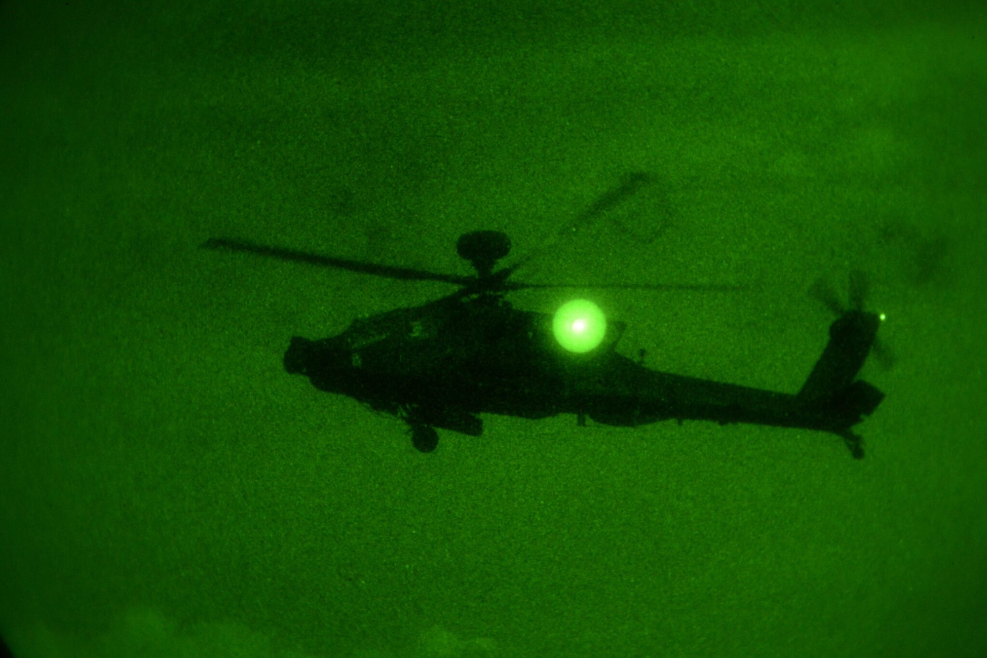 What it Means to be an Apache Pilot, According to 6 Apache Pilots ...