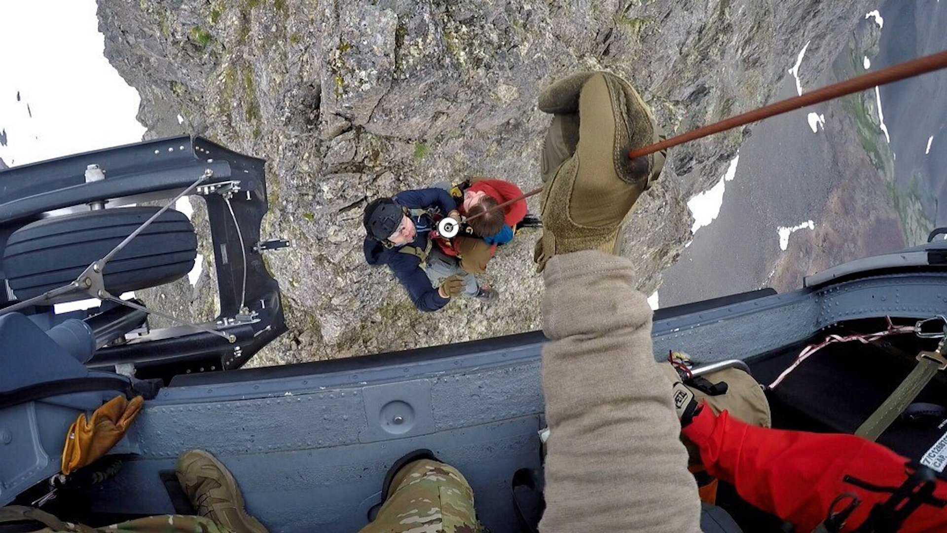 3 Missions, 2 Days, 5 Lives Saved for Alaska Air Guard Rescue Crews ...