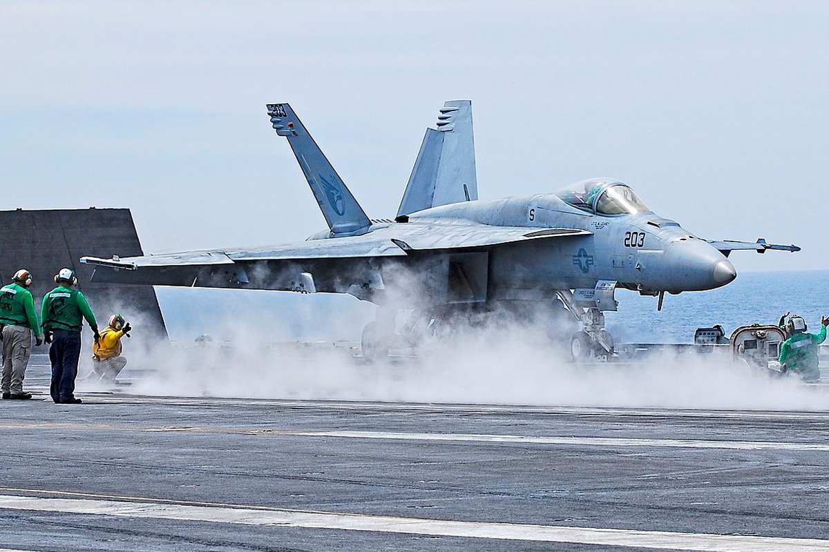 Need for Speed: The Most Iconic Jets and Planes of ‘Top Gun’ | Coffee ...