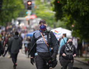 Inside Seattle’s Autonomous Zone, Pro-Gun Leftists Provide Security ...