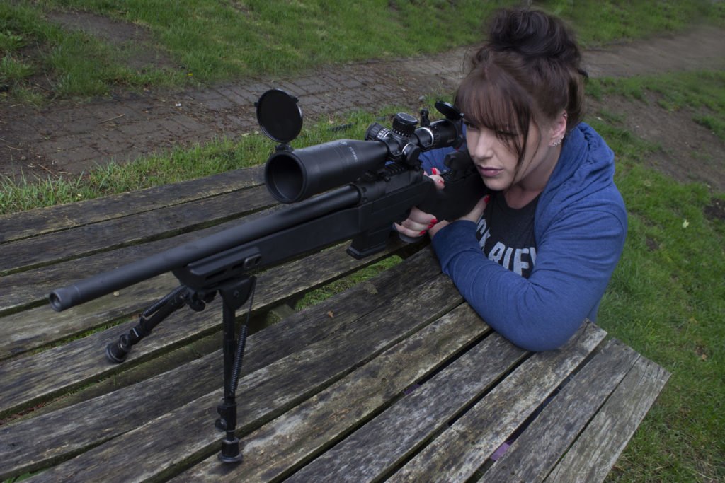 Review: The Daniel Defense Delta 5 is a Bolt-Action Rifle with AR ...