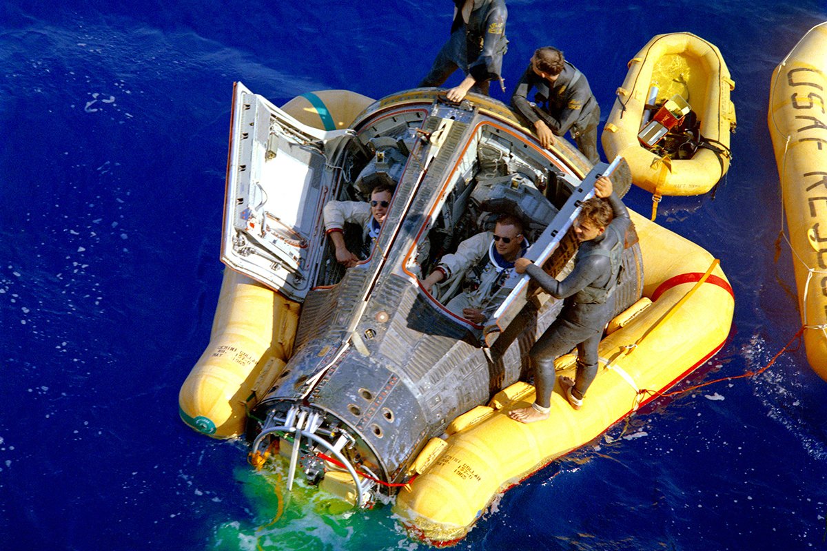 How an Air Force Pararescue Team Recovered NASA Astronauts After ...