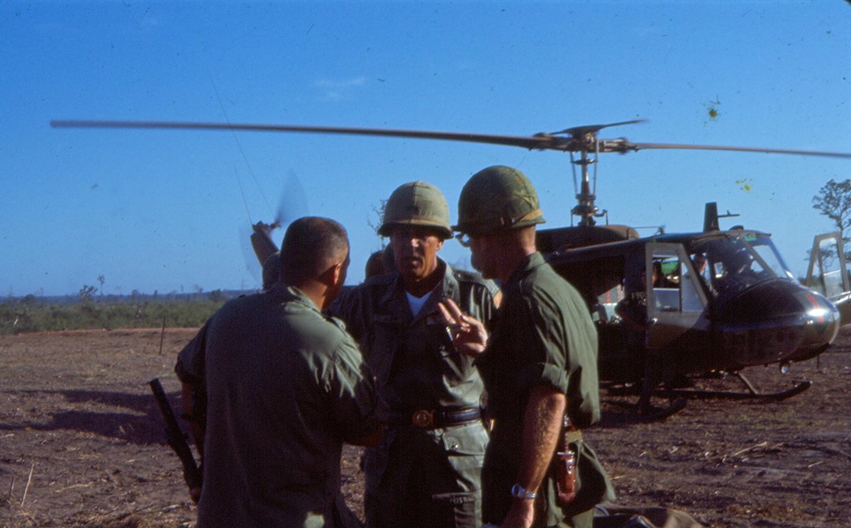 How the US Army’s First Hispanic Four-Star General Received 2 ...
