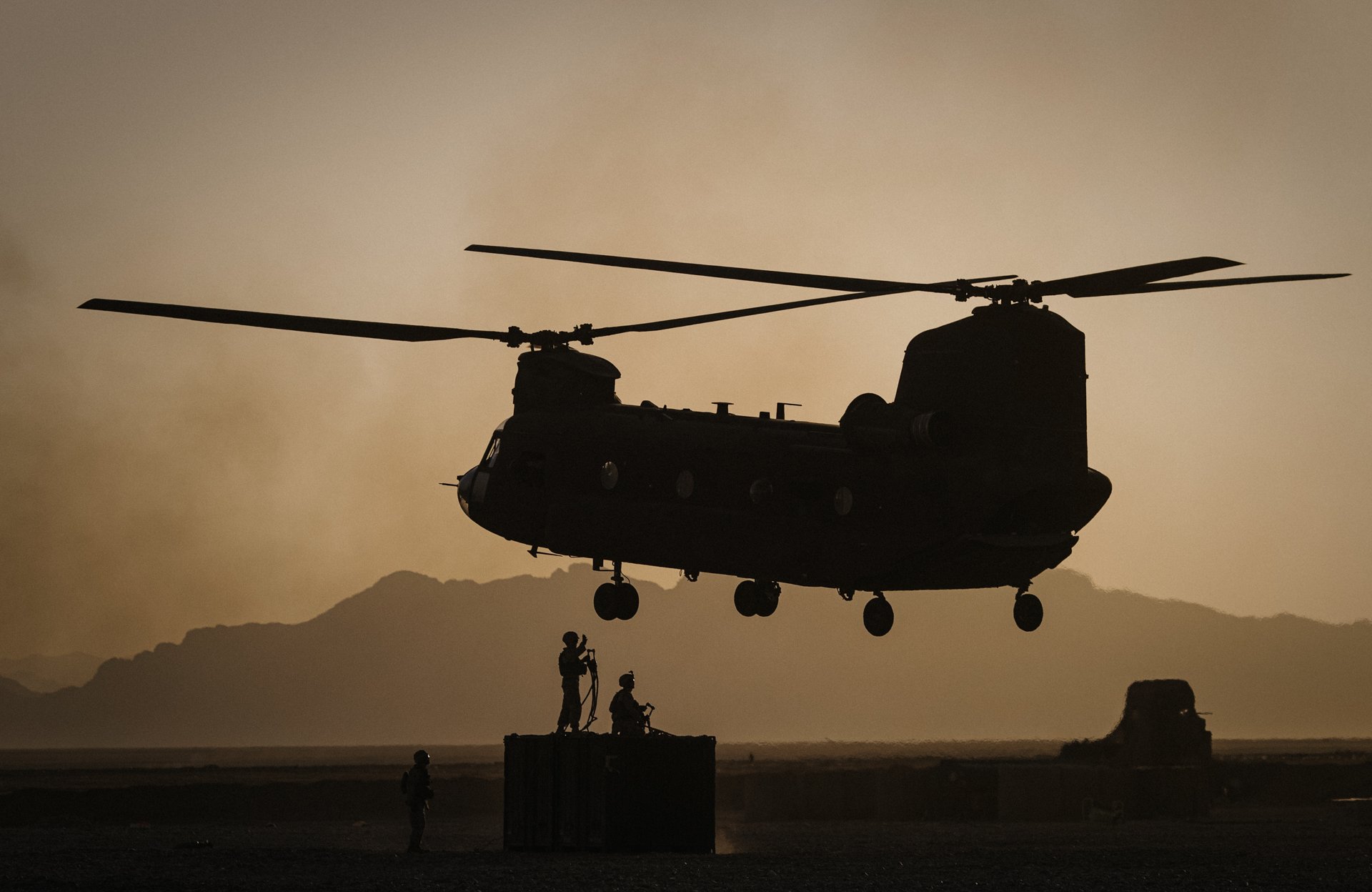 US Approves $8.5 Billion Sale of Chinook Helicopters to Germany | Coffee or Die