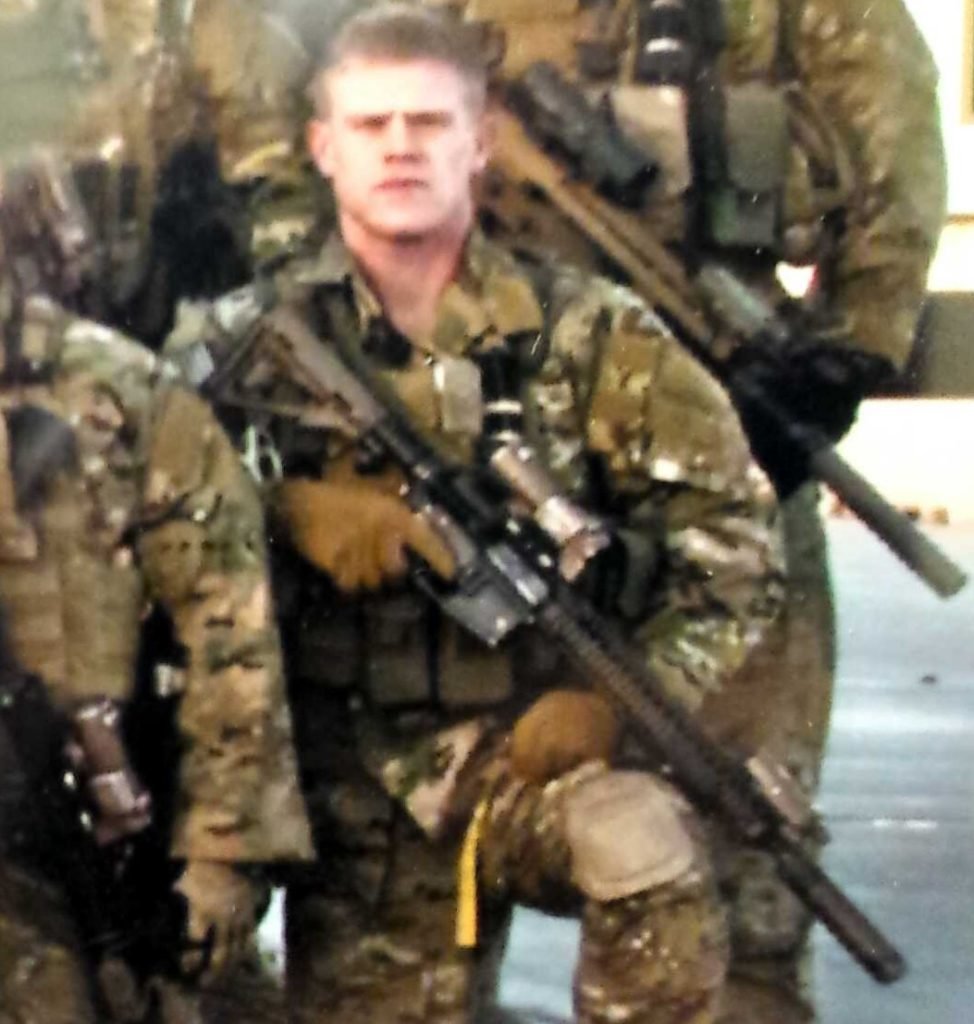 Former Army Ranger Crushes World Record for Pullups in a Day | Coffee ...