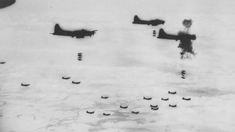 Shot Down in 1944, ‘Yankee Doodle Dandy’ B-17 Pilot Flies Home | Coffee ...