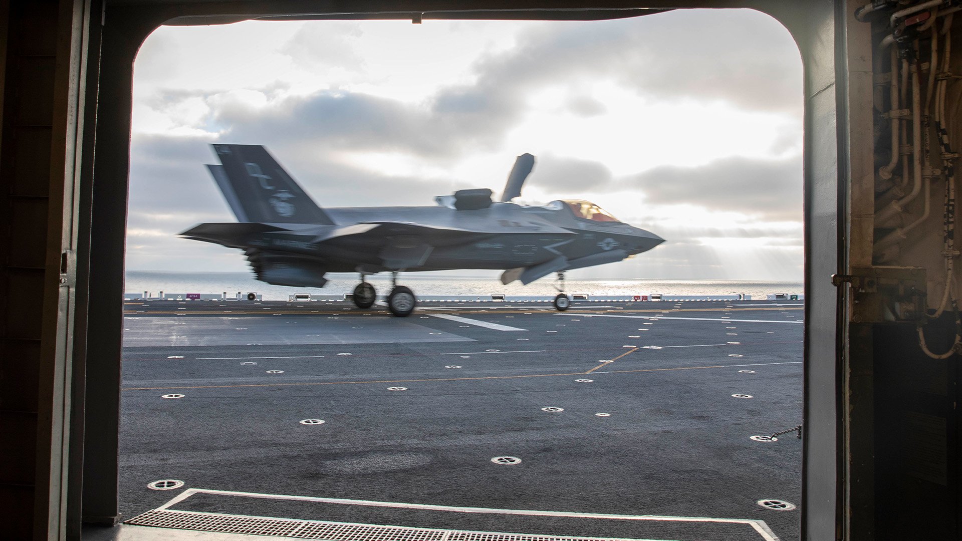 Pentagon Halts Deliveries of F-35 Strike Fighter Engines | Coffee or Die