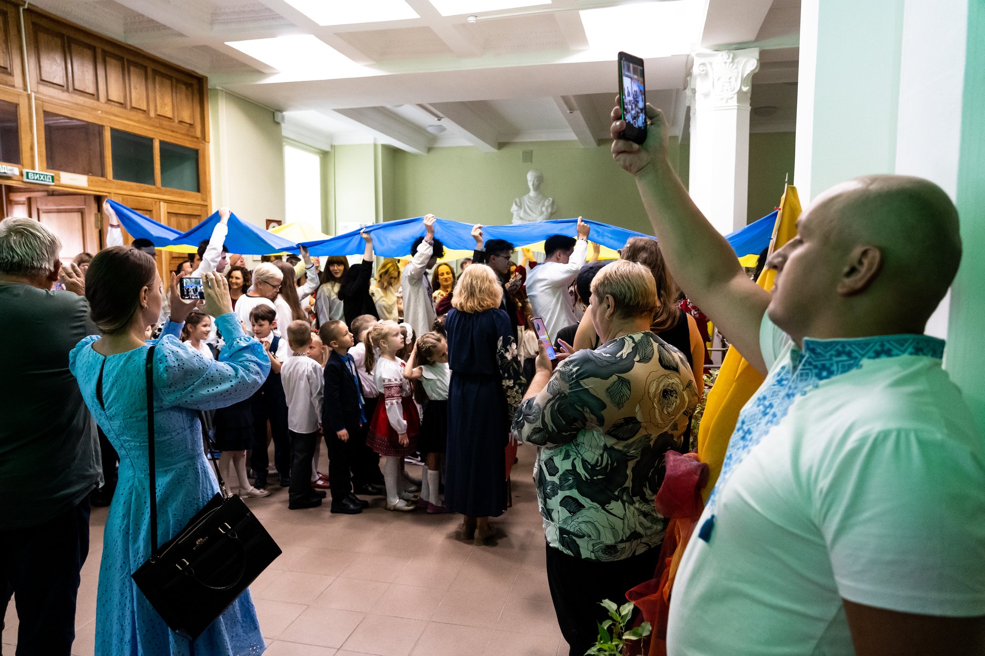 ‘Bug-Out Bags’ and Bomb Shelters: It’s Back to School in Wartime ...