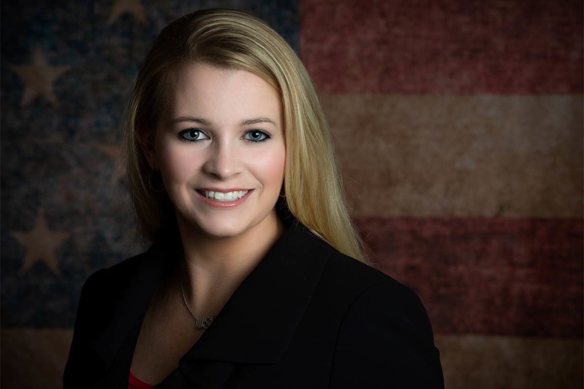 Former POW Jessica Lynch on Surviving Captivity, Getting Through the ...