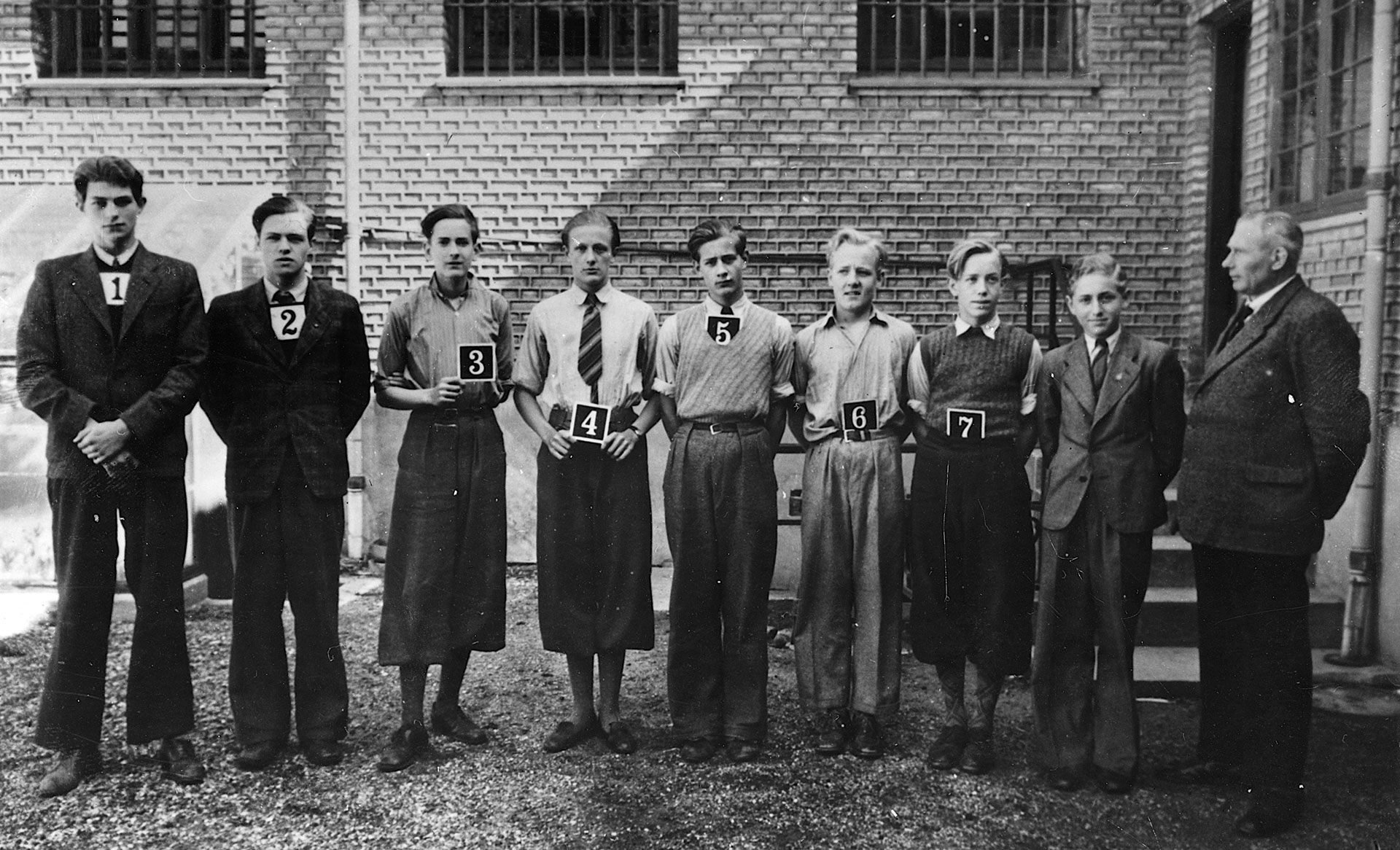 The Churchill Club: The Inspiring Teenage Rebellion Against Hitler ...