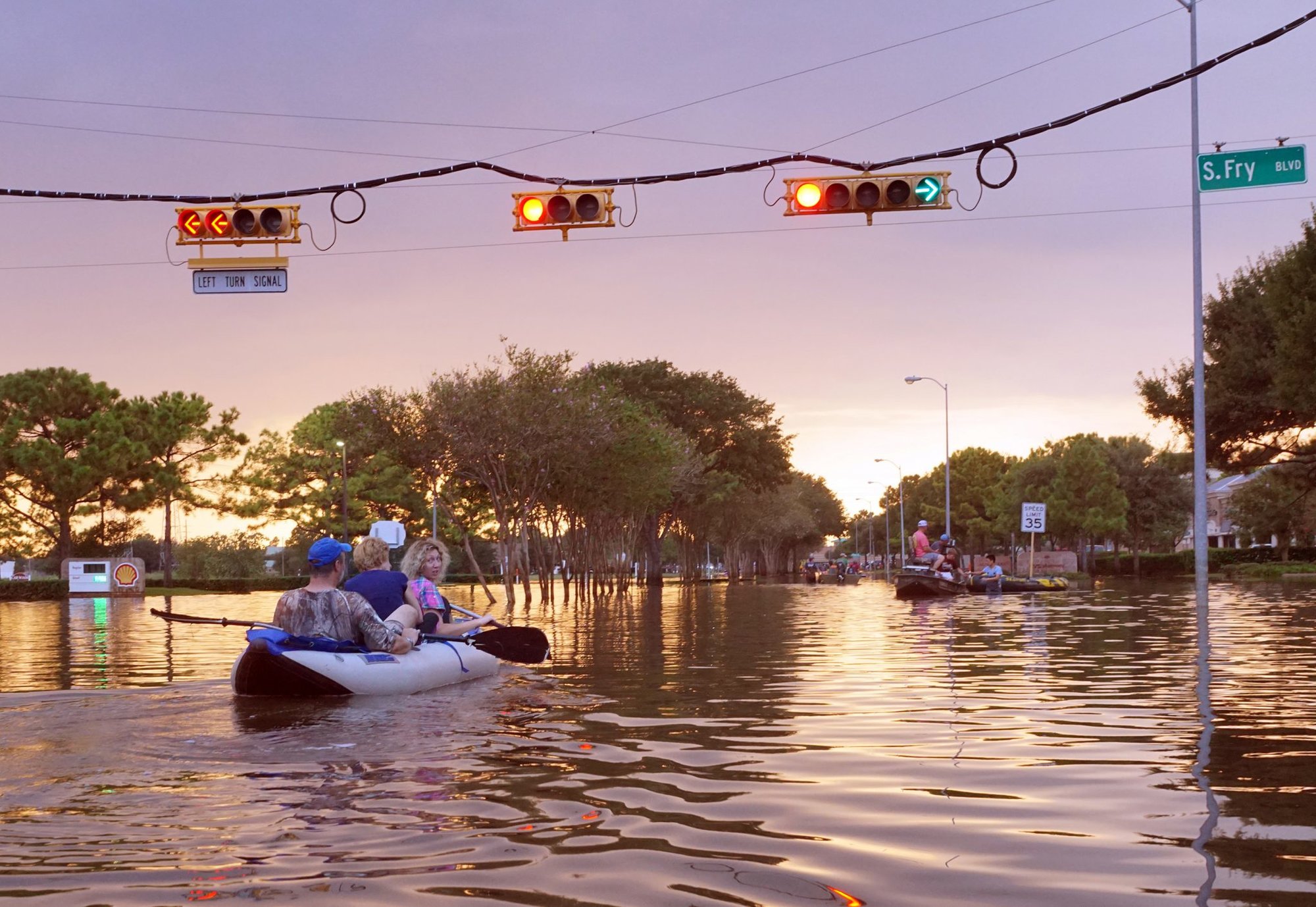 The Cajun Navy How A Group Of Volunteer Boaters Responds To Americas