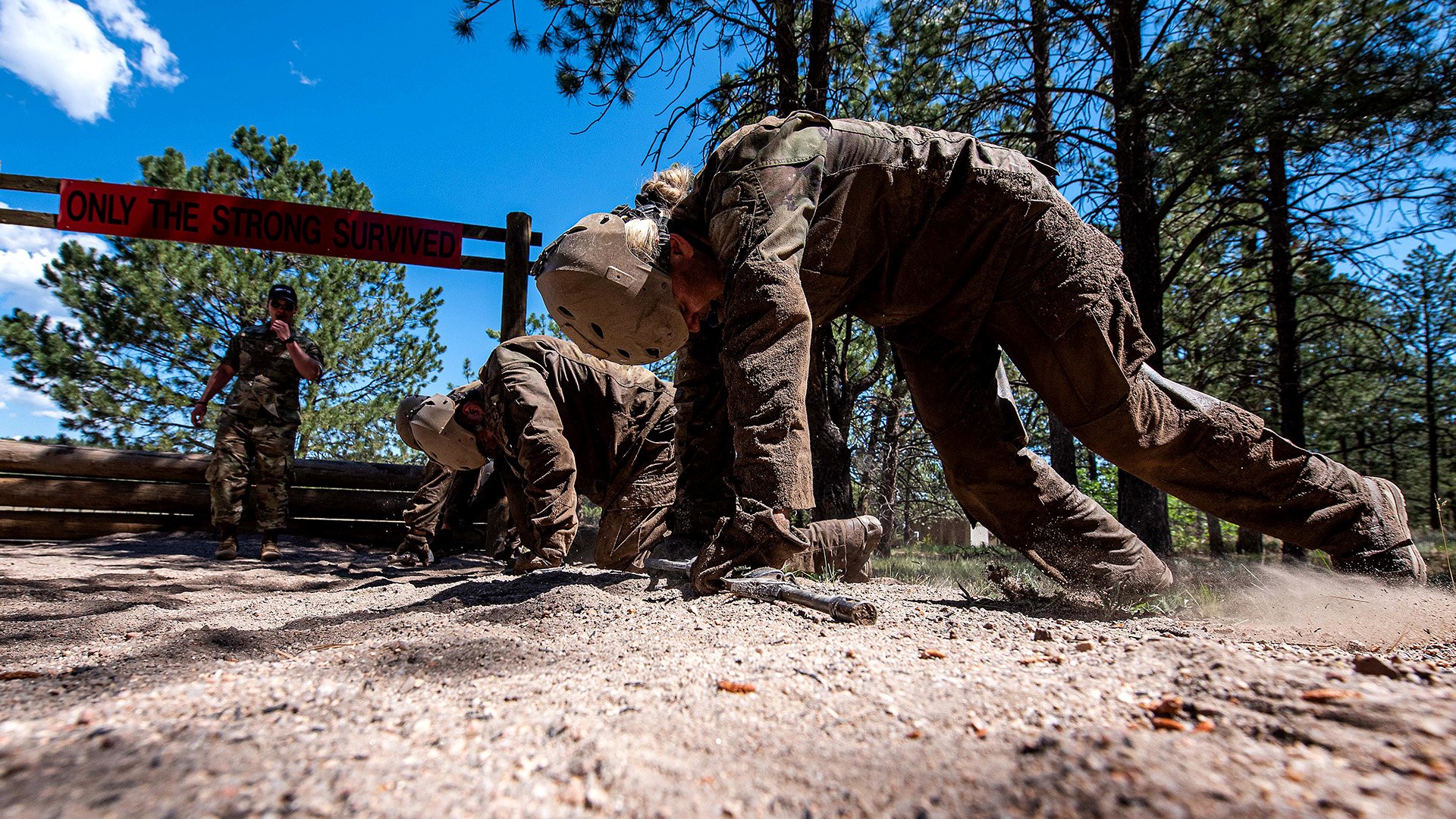 Why the Army and Air Force Are Running Out of Female Hot Weather ...