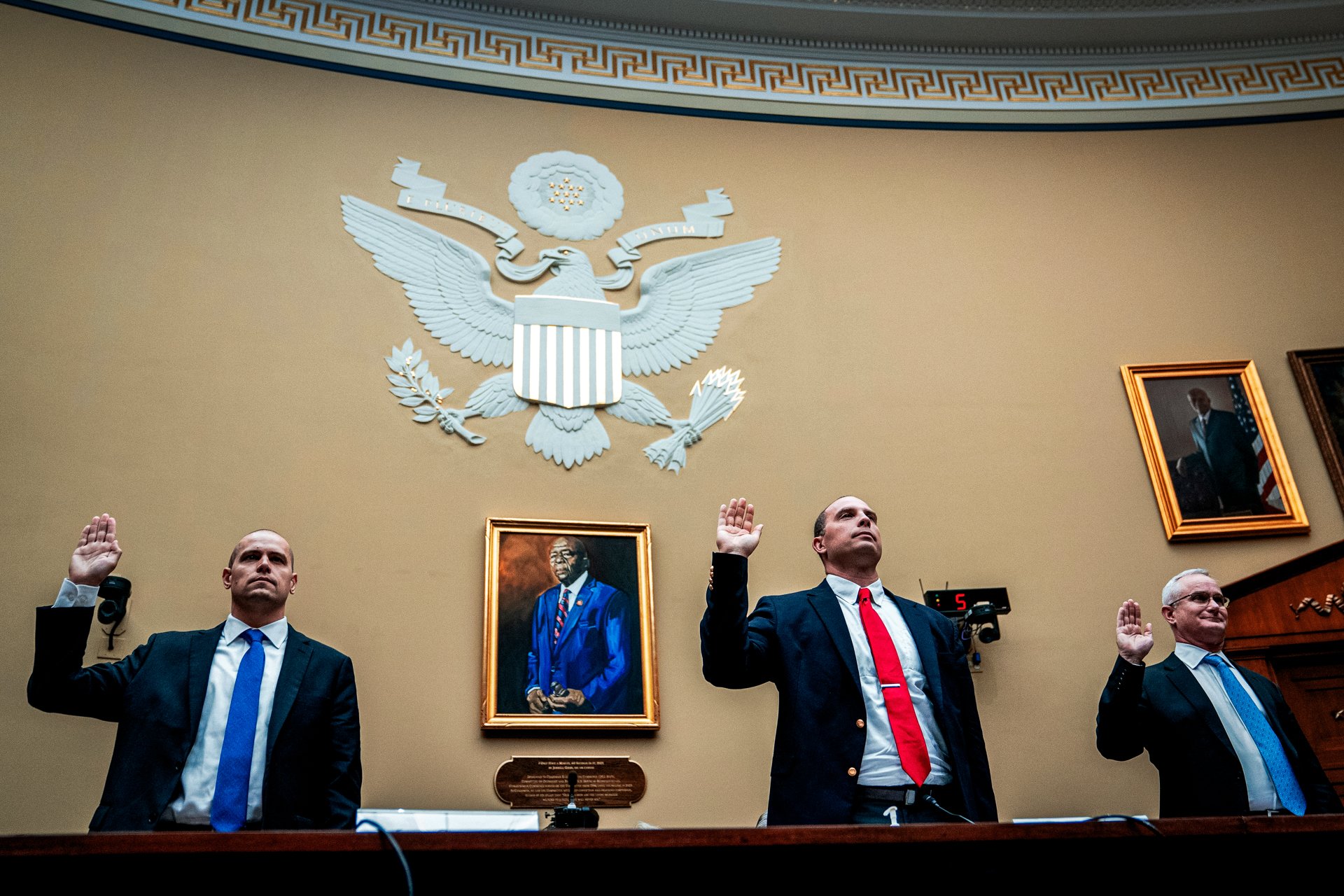 Whistleblower Tells Congress the US is Concealing 'Multi-Decade' UFO ... Whistleblower Tells Congress the US is Concealing 'Multi-Decade' UFO ...