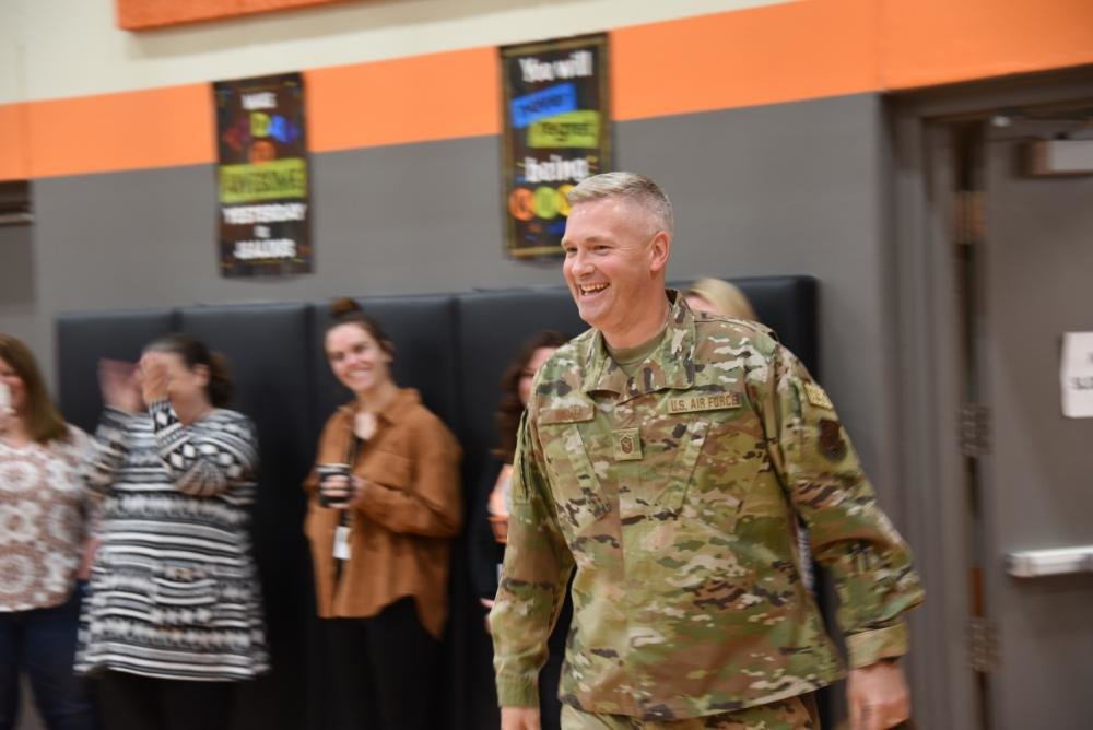 After Deployment, Fort Calhoun Welcomes Principal and 1st Sergeant Home ...