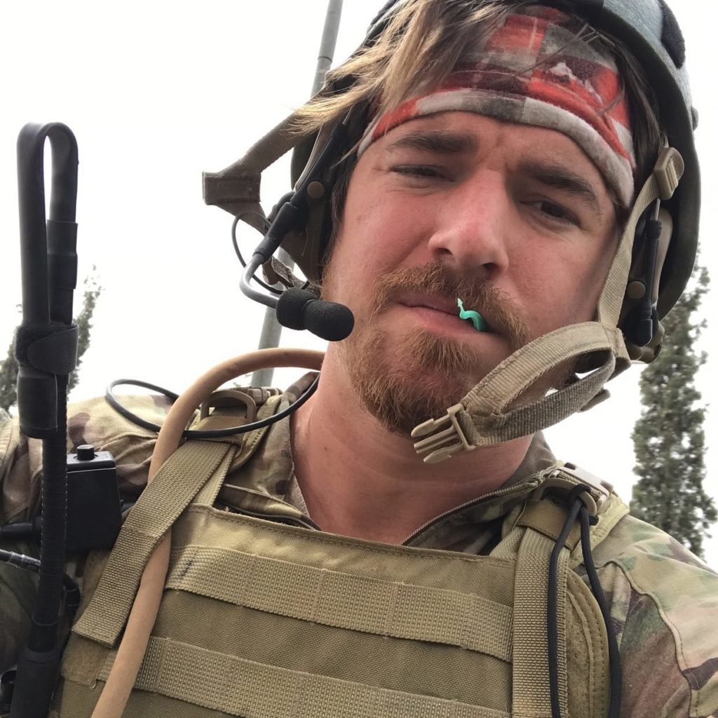This Green Beret’s Job is to Play Video Games for the U.S. Army ...
