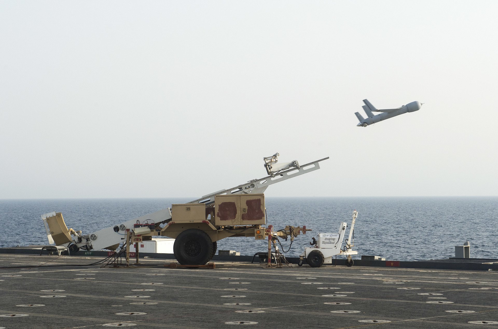 Scan Eagle Drone Used by Navy SEALs in Captain Phillips Rescue Headed ...