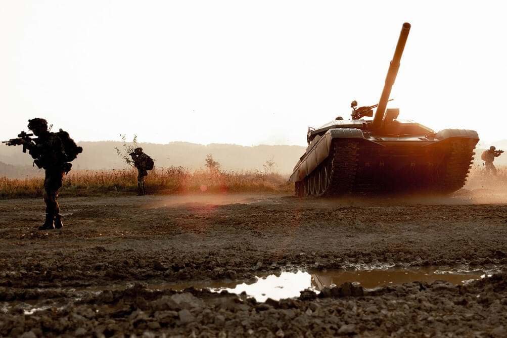US Sending Phoenix Ghost Drones, Recycled Russian Tanks to Ukraine in ...