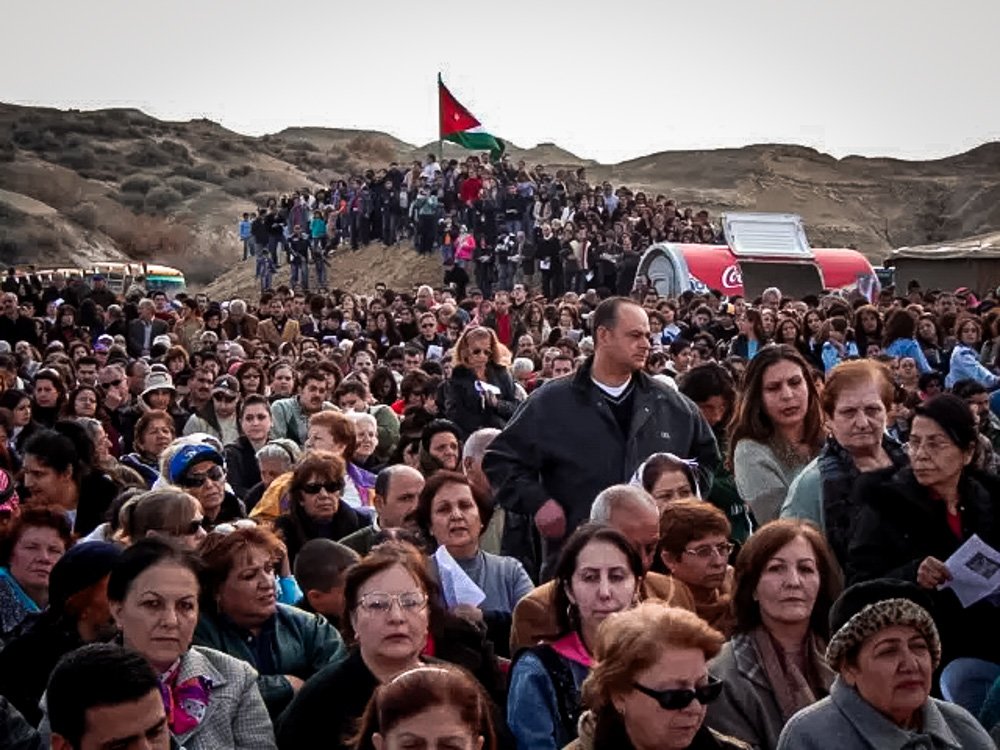 20 Years After the Iraq Invasion, Iraqis Still Trying To Emigrate to ...