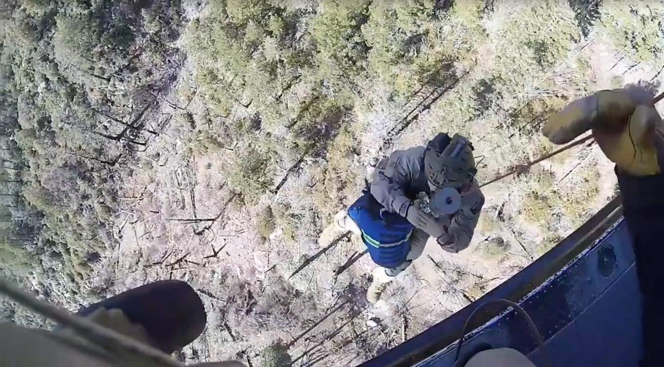 High Winds and Brave Hearts: Black Hawk Rescue in the Deadly Huachuca ...