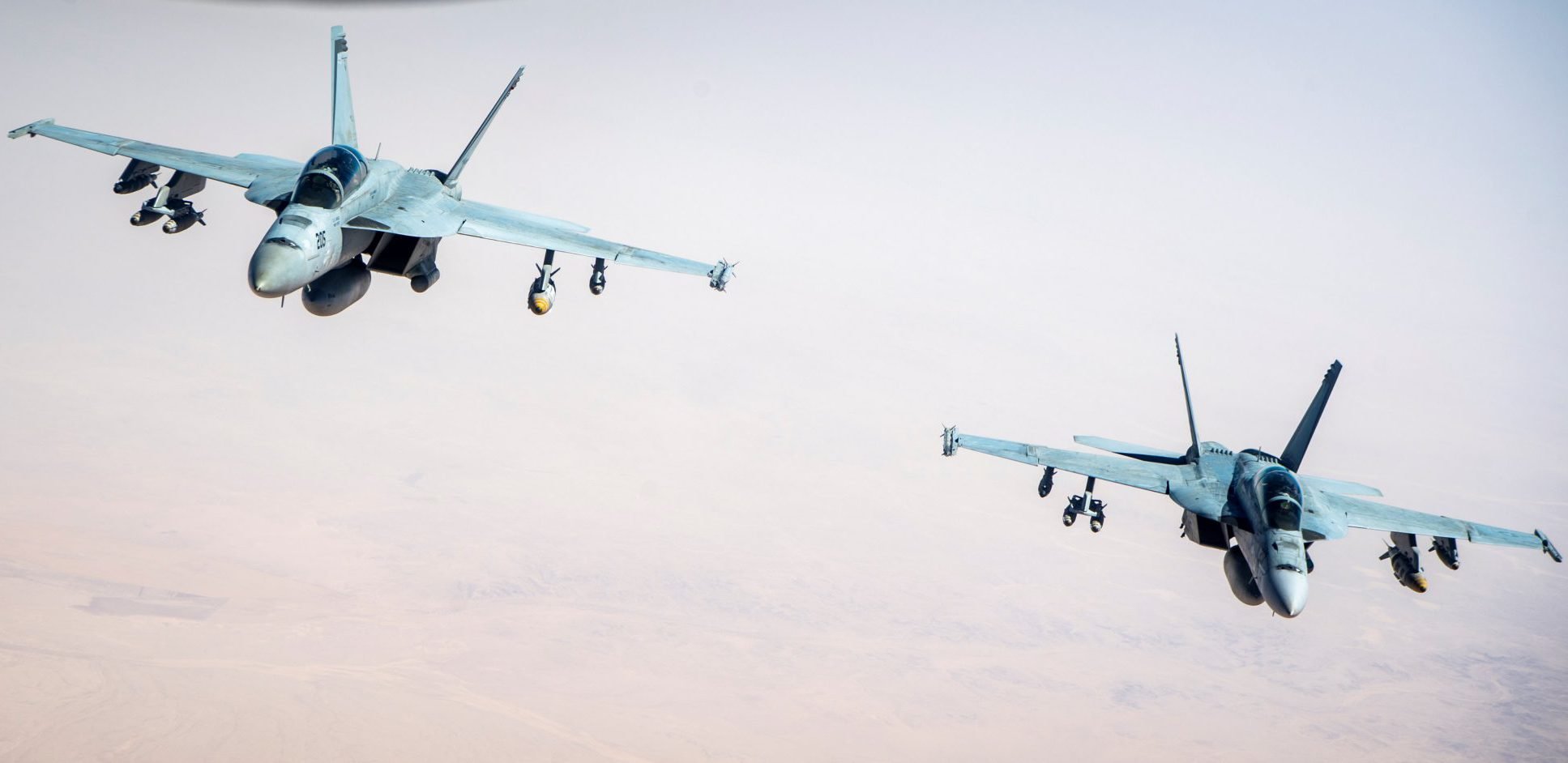 After 2.5-Year Pause, Carrier-Launched Navy Fighters Go ‘Kinetic’ on ...