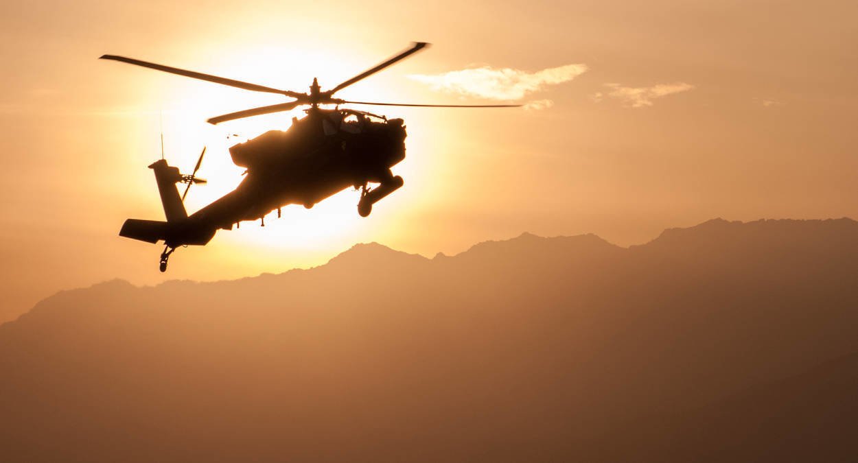What it Means to be an Apache Pilot, According to 6 Apache Pilots ...