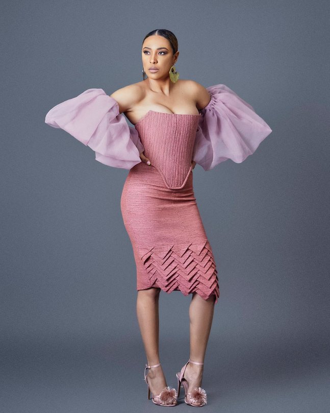 Duaba Serwa: Dressing Elegance in Ghana, Africa & Beyond | Sellox