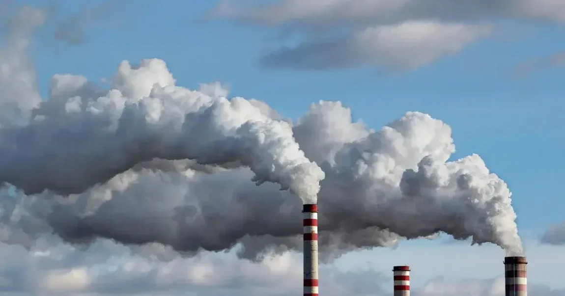 How Does Plastic Affect Climate Change? | CleanHub
