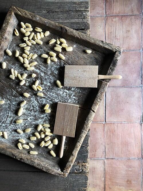 Traditional Pasta Dishes and Food Culture in Sicily & Puglia