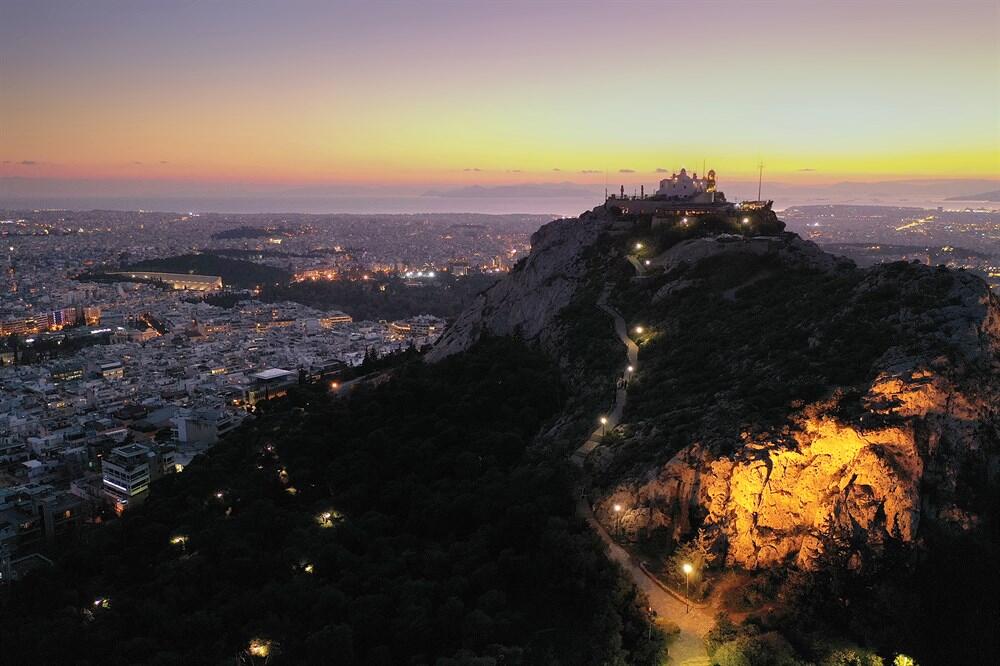 Christmas in Greece Guide | Orthodox Traditions & Holidays