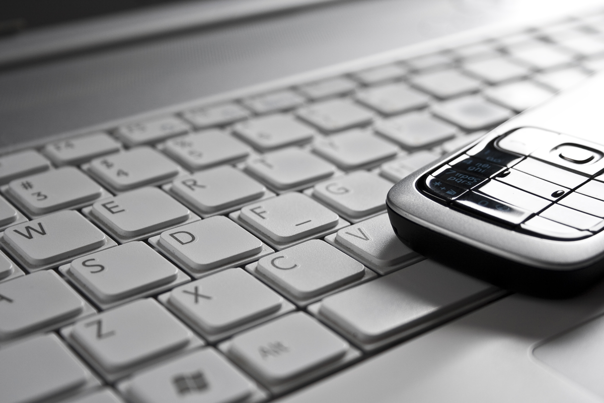 8 Tips to Help Angry Customers Over the Phone | Call Tracking & Analytics