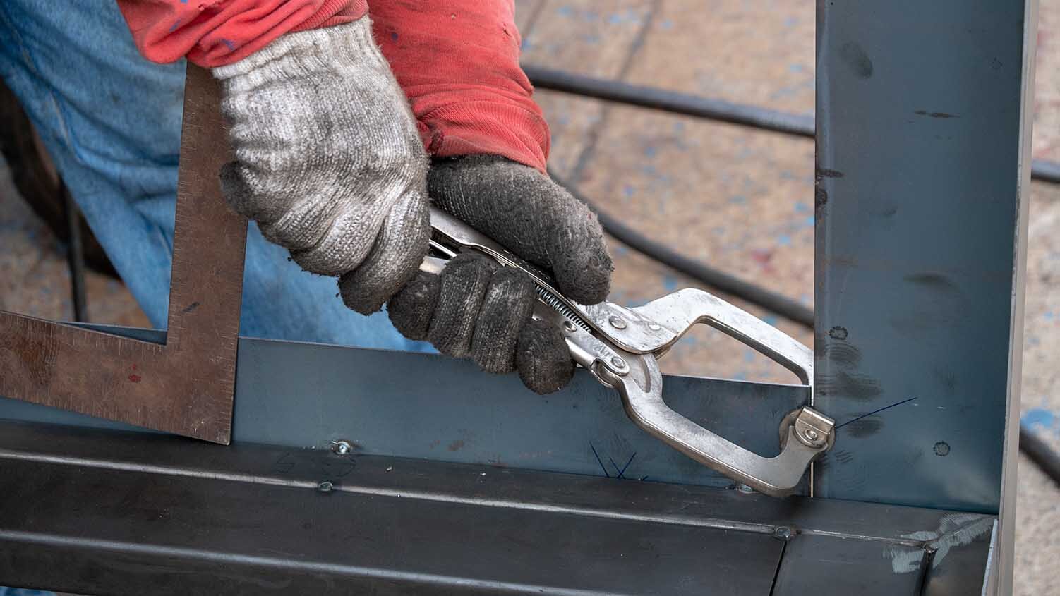 Types of Locking Clamps and How to Use Them