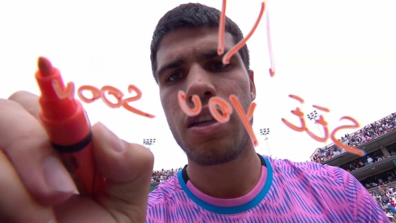Alcaraz Signs