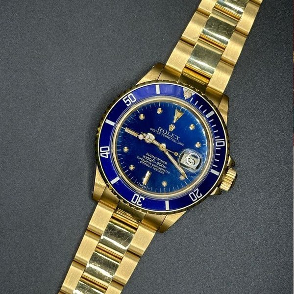 Exploring the Timeless Elegance of the Rolex Submariner 16808