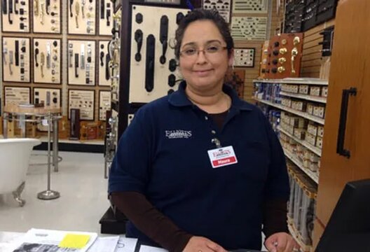 About Us | Elliott's Hardware is Tops in Service & Selection