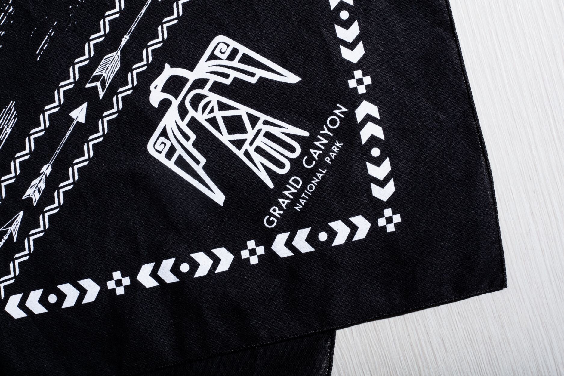 The Ultimate Guide to Tote Bags: Uses, Materials, History and Popularity