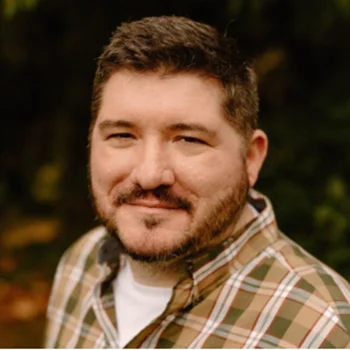 Greg Ake - Principal Detection Engineer | Huntress
