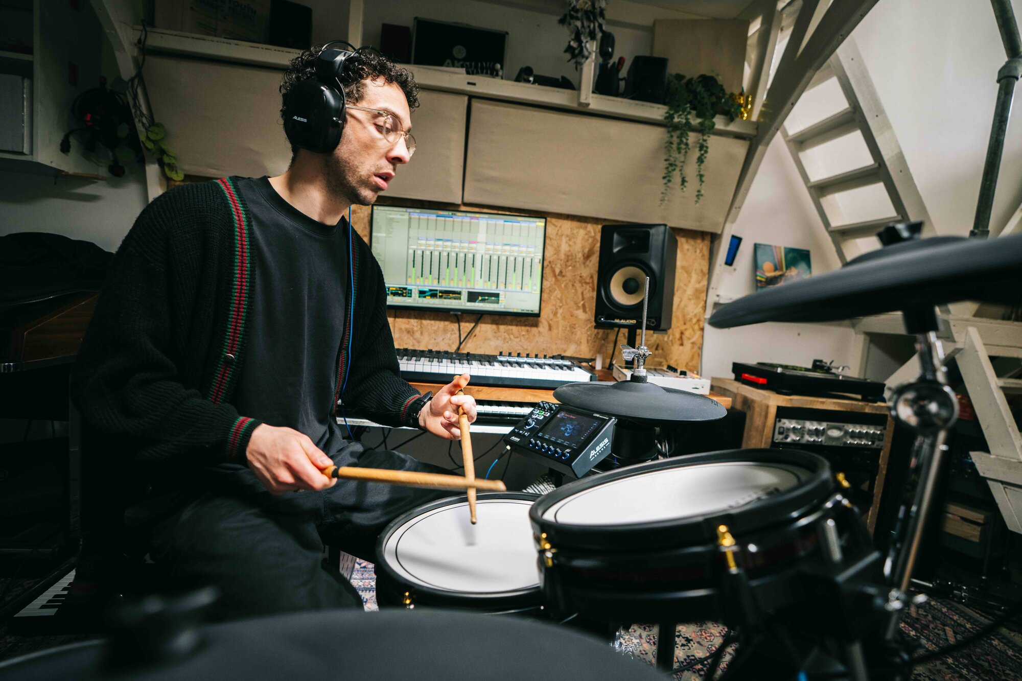 The Experts’ Guide to Drumming with Click Tracks