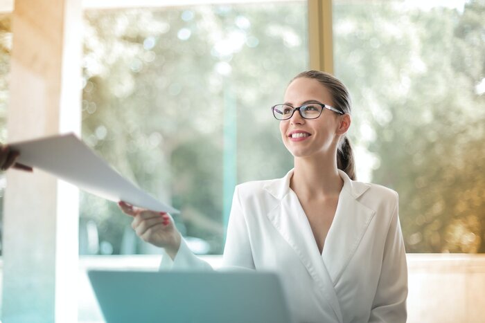 50 CFO Interview Questions (Ideal Answers + Red Flags)