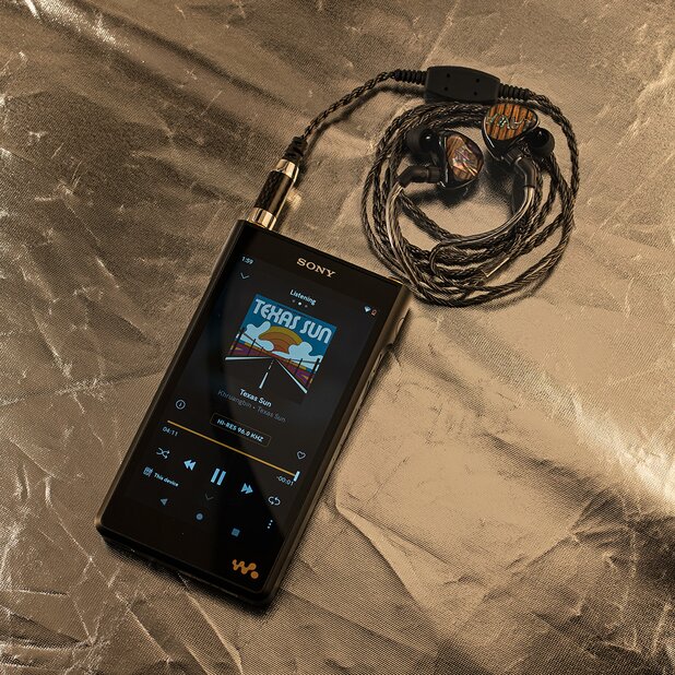 Sony NW-WM1AM2 Walkman Music Player Review