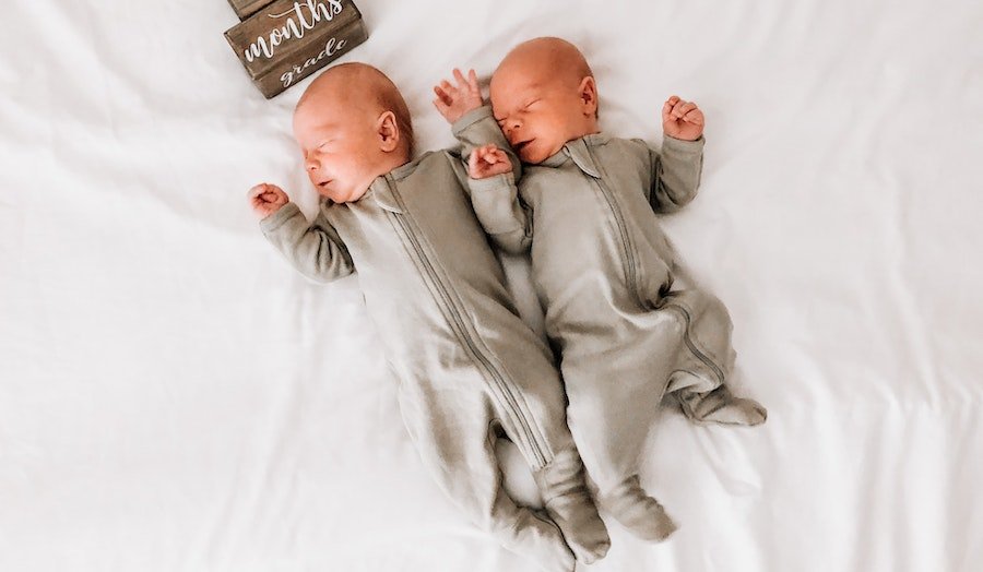 Free Printable Baby Monthly Milestones - Mom and Baby Pregnancy ...